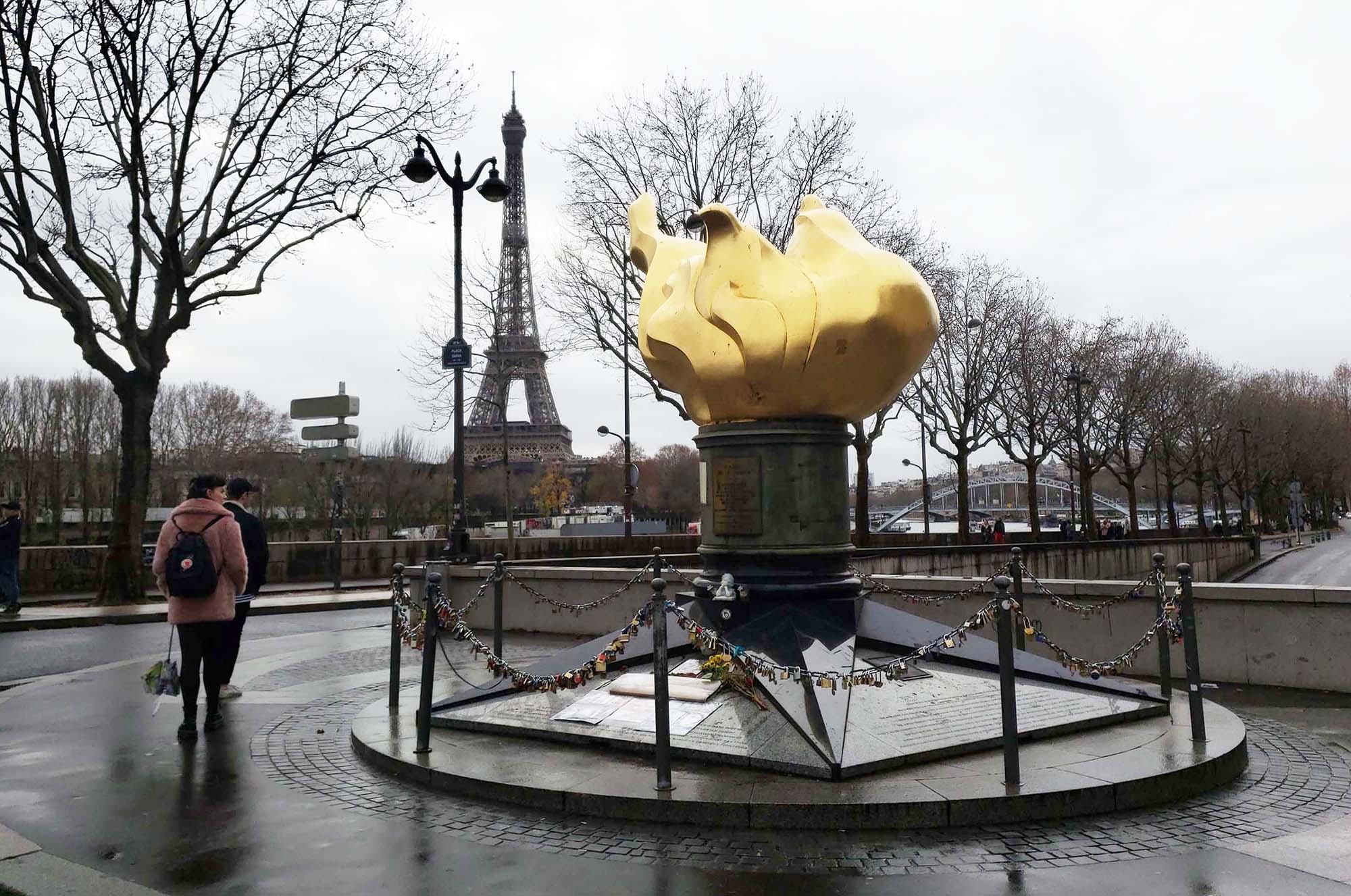 Monumentous World: The Obscure and Outstanding Monuments in Paris ...