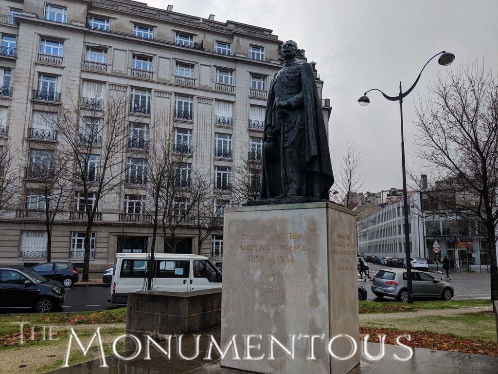 Monumentous World: The Obscure and Outstanding Monuments in Paris ...